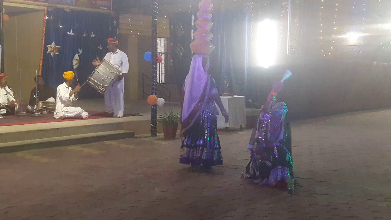 Matka Dance by superb Rajsthani Artist @Seema Darshan 2018 - YouTube
