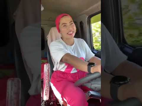 Bunda Viral Sopir dump truk Menado Luwuk #Bundaviral #sopirperempuan