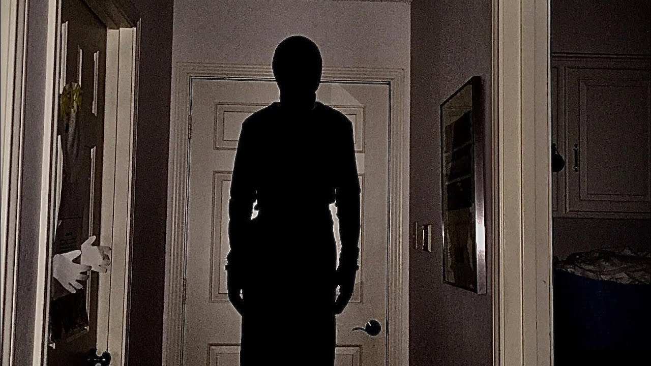 Somethings hiding in Backrooms level 854… - YouTube