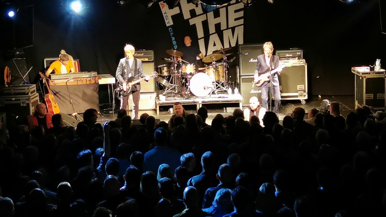 Eton Rifles From The Jam - YouTube