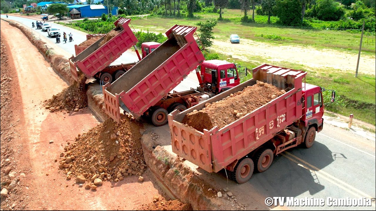 Excellent Techniques Making Foundation Road By Dozer Pushing And ...
