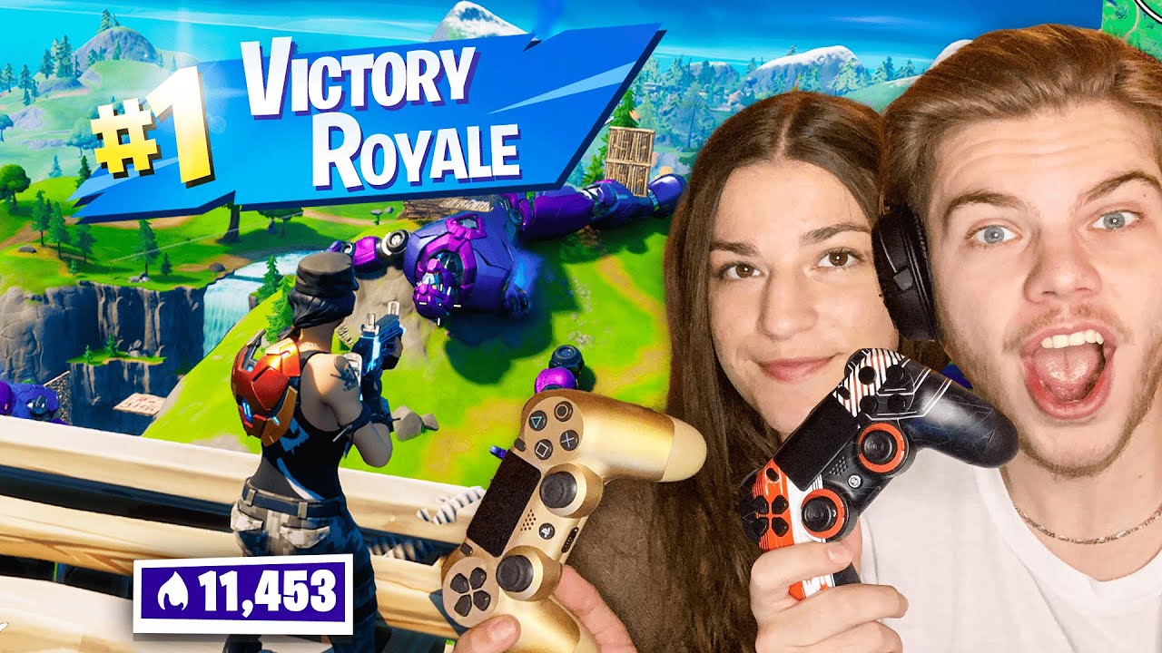 Playing arena with my GIRLFRIEND in Fortnite.. (romantic) - YouTube