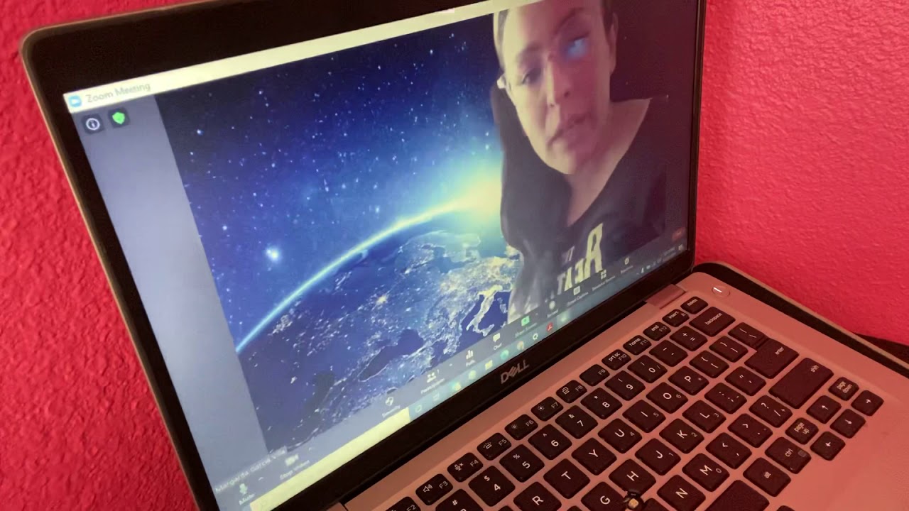 How to use the chat box on Zoom. - YouTube