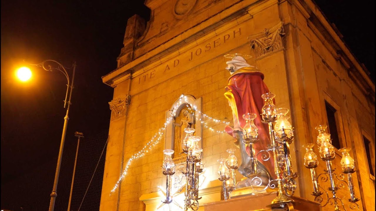 La Notte di Santa Cecilia a Taranto - YouTube