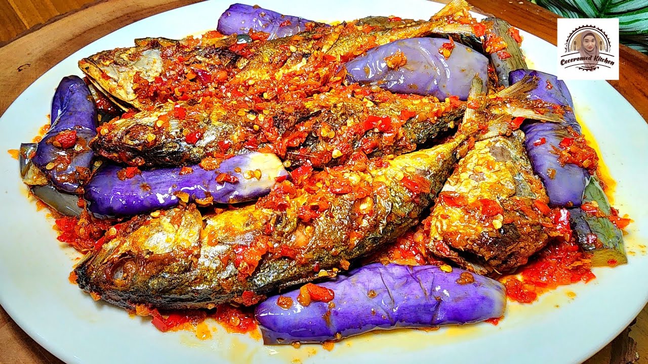 TERONG BALADO CAMPUR IKAN, TIBA-TIBA LAPAR KALAU LAUKNYA INI. - YouTube
