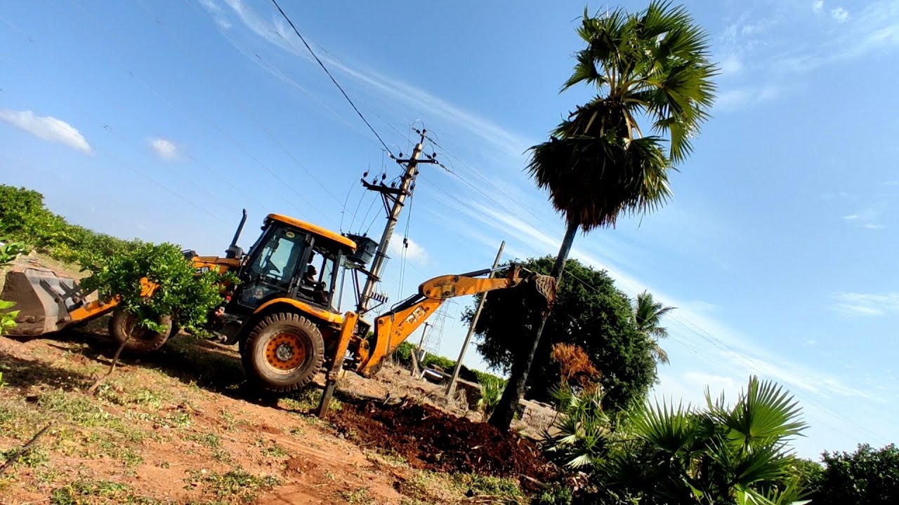JCB Backhoe loader vs Truck | Truck fully loaded by JCB | Come to ...