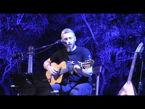 Αλκίνοος Ιωαννίδης - Αύγουστος - Θέατρο Αλώνι 2017 - YouTube
