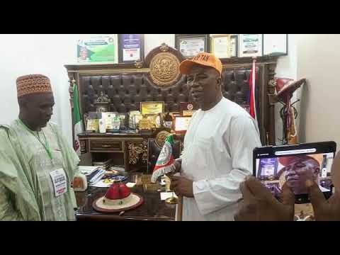 Festival fulbe Africa Alhaji Abdullahi bello bodejo giving a gift  2 there li thers of tabital pulak