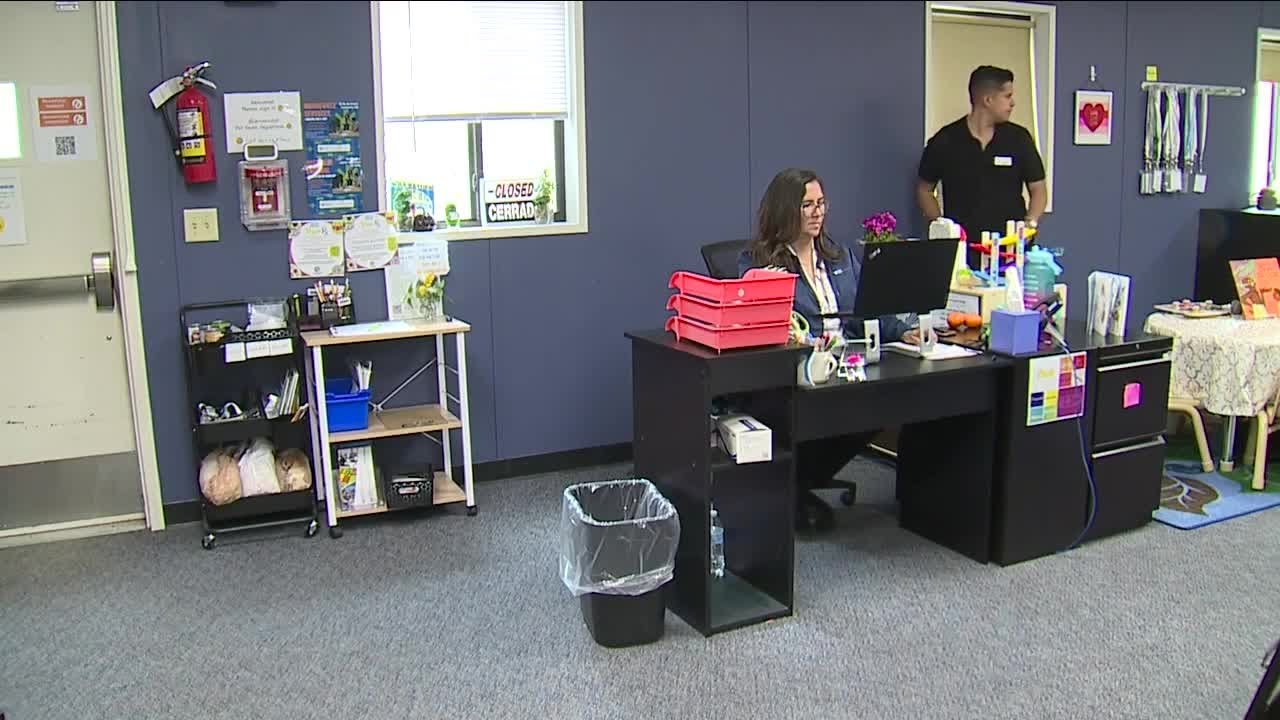 Denver Public Schools community hubs helping newcomer parents find jobs ...