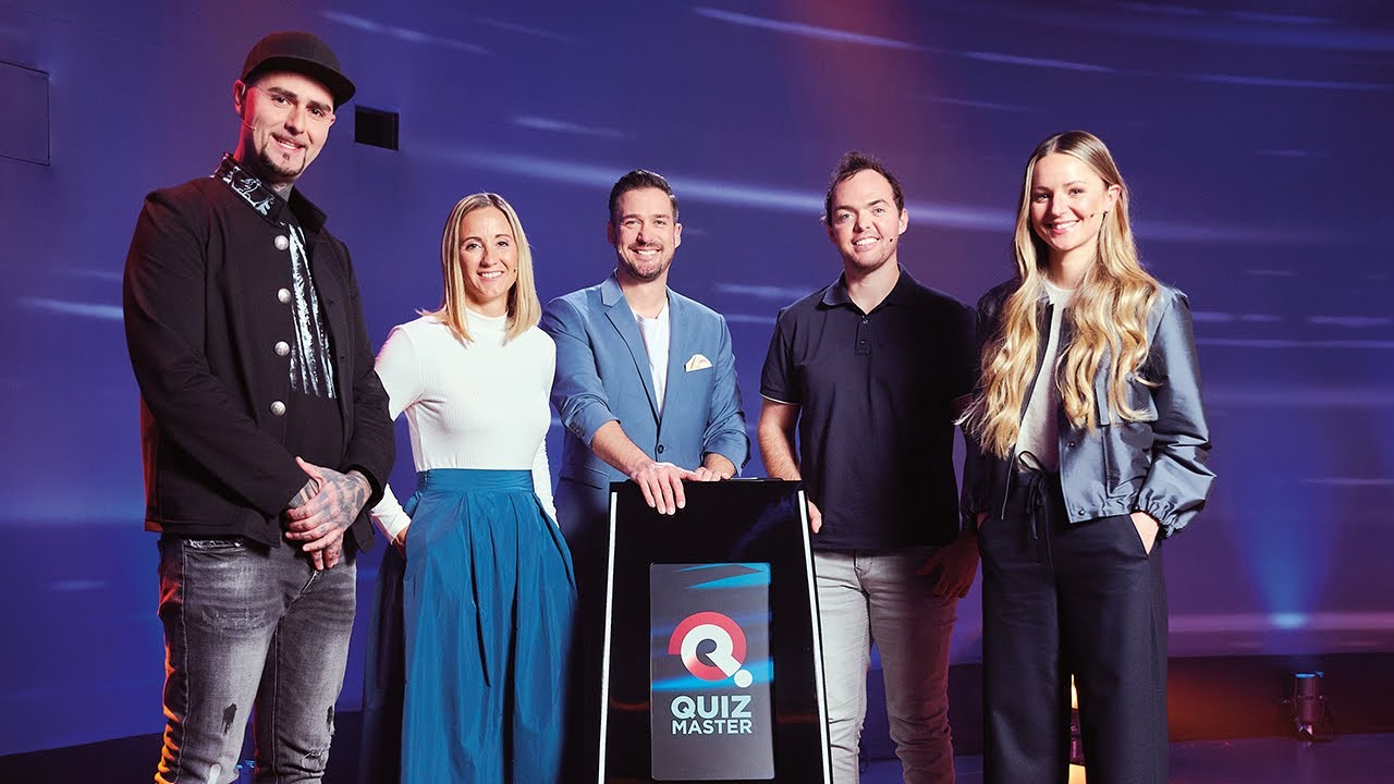 TV-MEDIA Backstage: Set-Visit „Quizmaster“ (ServusTV) - YouTube