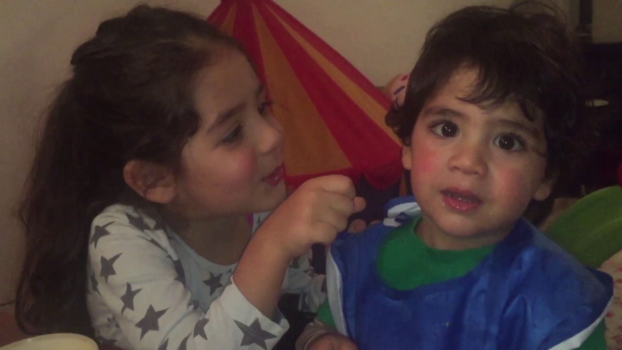 johnny johnny yes papa SAM eating Sugar german - YouTube