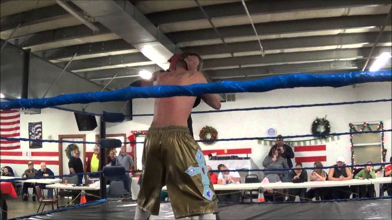 Smokey C vs Caleb Varney - UWA Milton, WV 12/14/2013 - YouTube