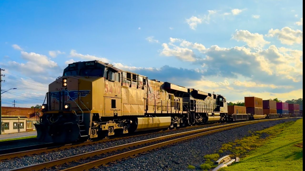 NS 286: UP 5470 NS 2724 Austell GA - YouTube