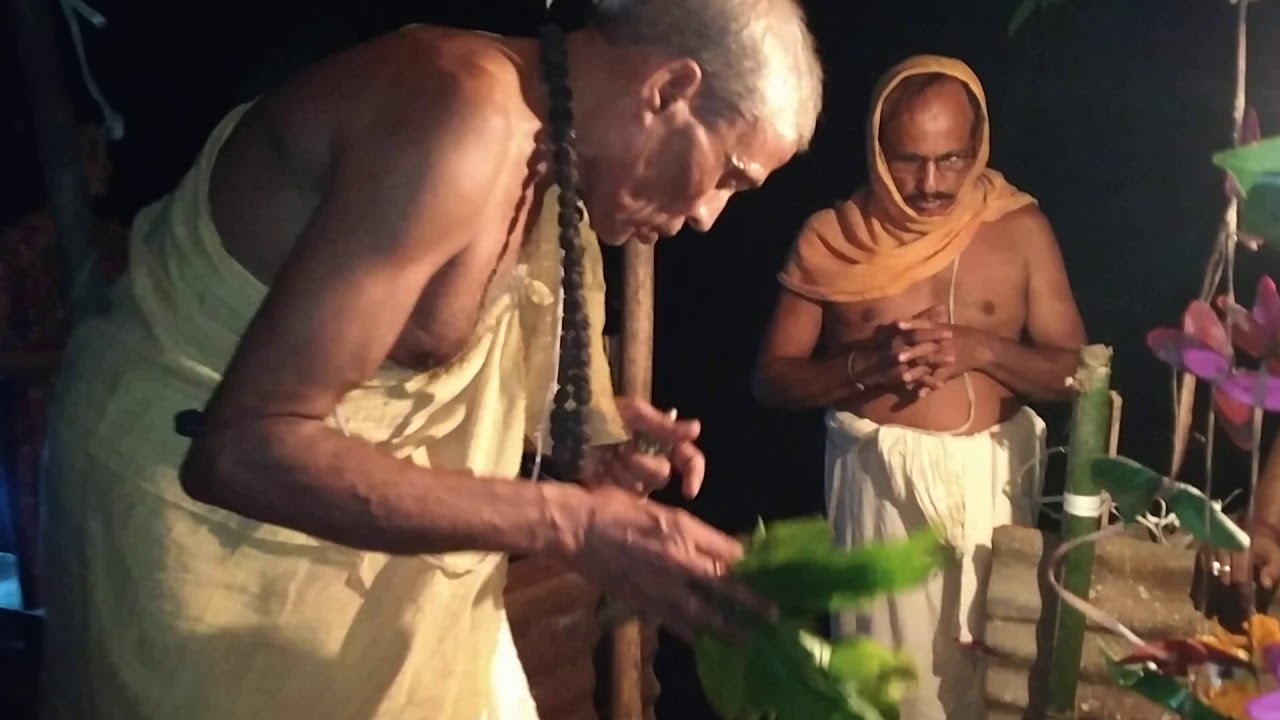 Maha Shashthi - Akal Bodhon Amantran and Adhivas - Durga Puja 08 - YouTube