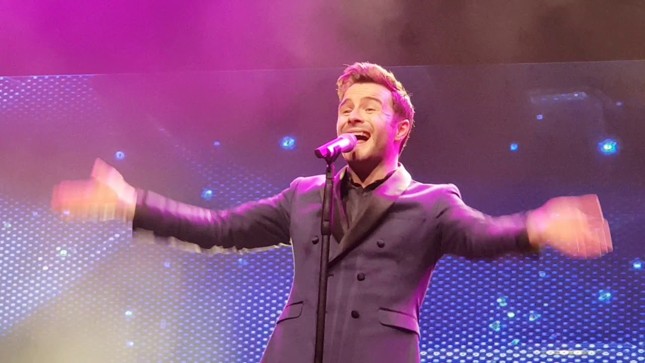 Shane Filan - Need You Now. Singapore Tour - YouTube