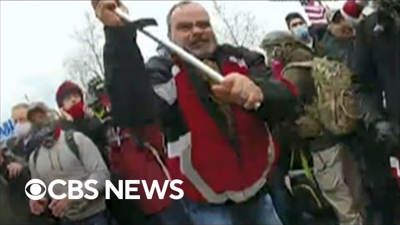 Former NYPD officer sentenced to 10 years in prison for his part in ...