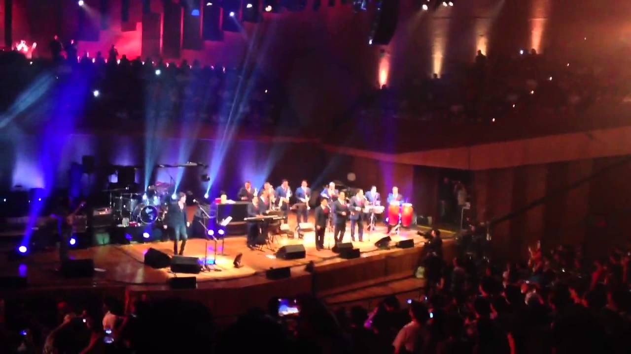 La Boa - La Sonora Santanera con Saúl Hernández - YouTube