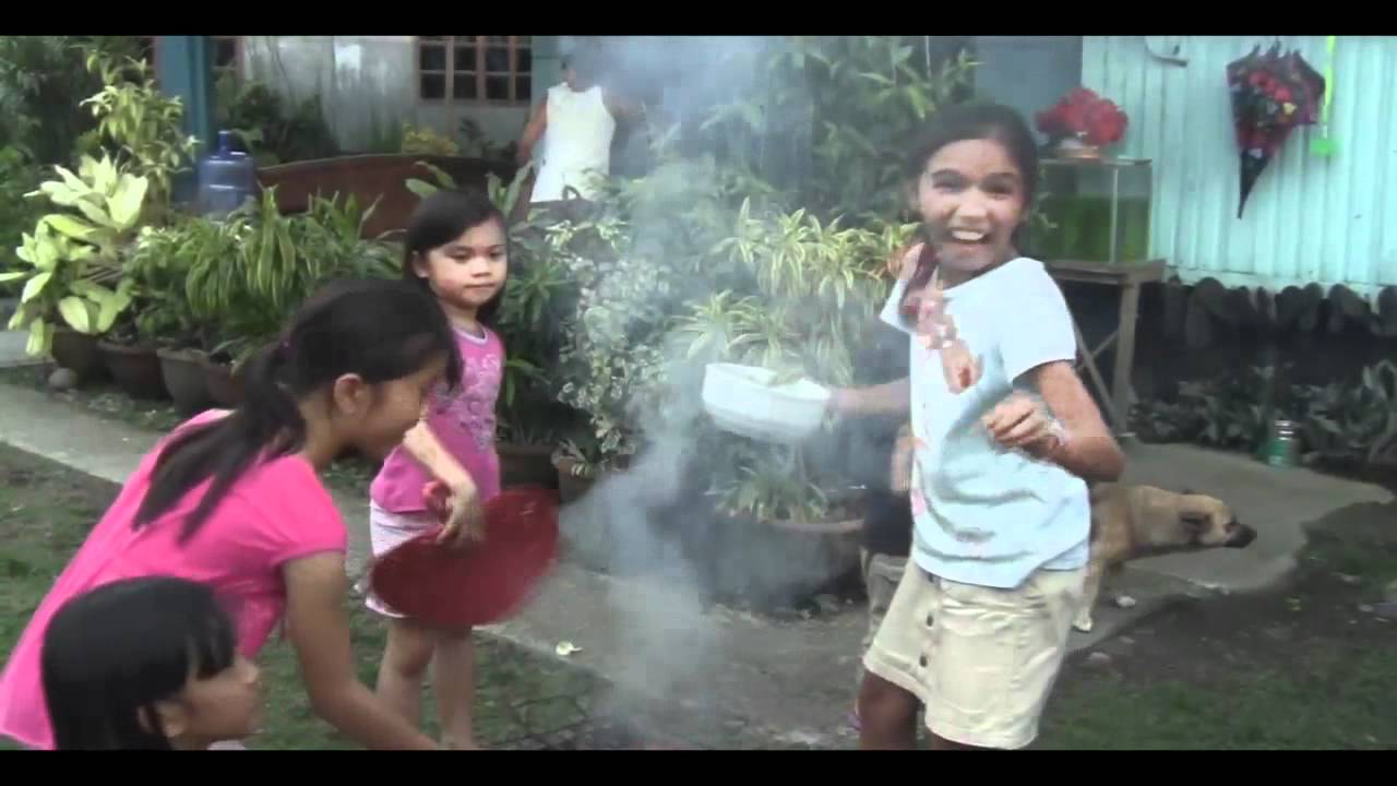 Pretty Girls Barbecue Party! - YouTube