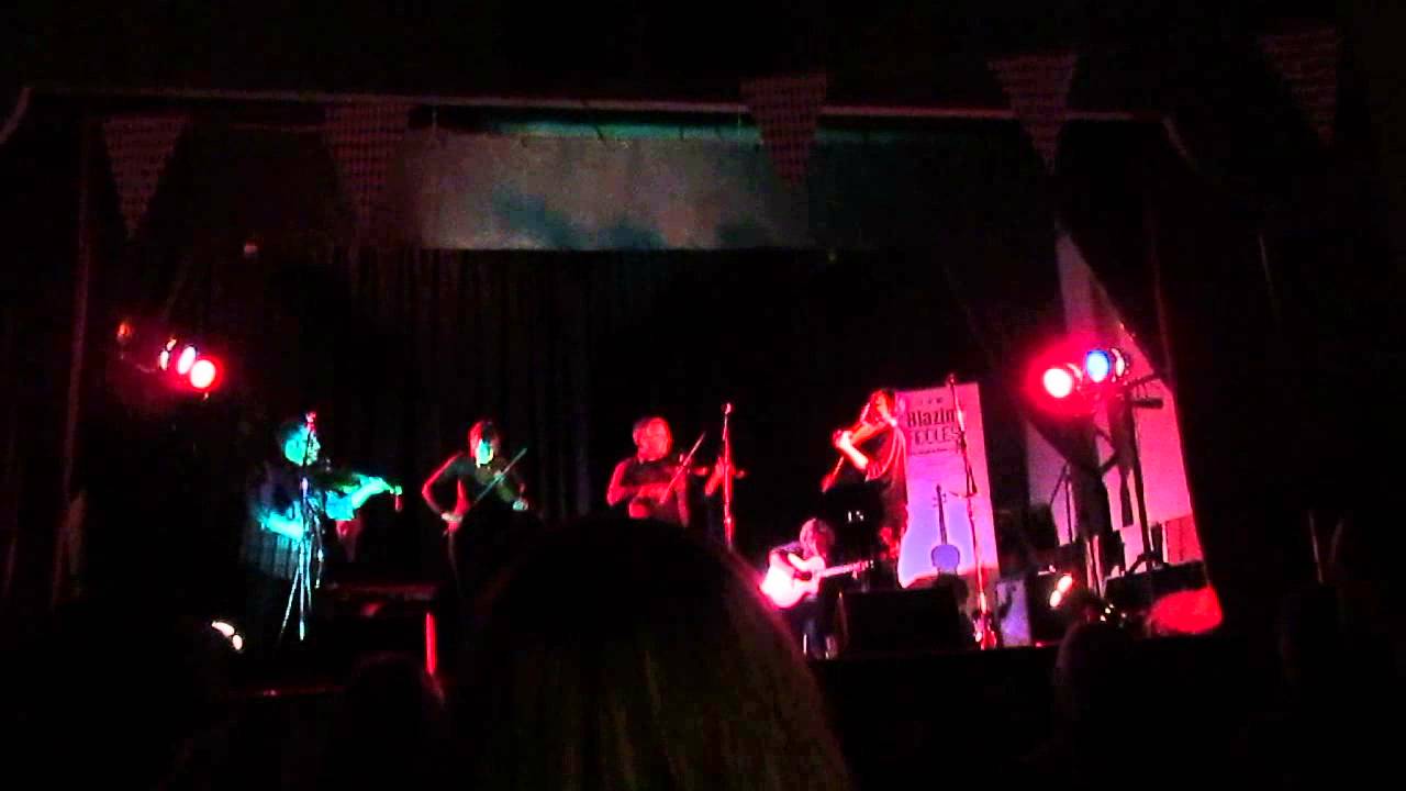 Blazin Fiddles in final concert of Blazin in Beauly 2014 - YouTube