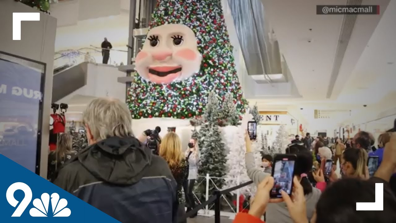 56-foot-tall Christmas tree talks to you - YouTube
