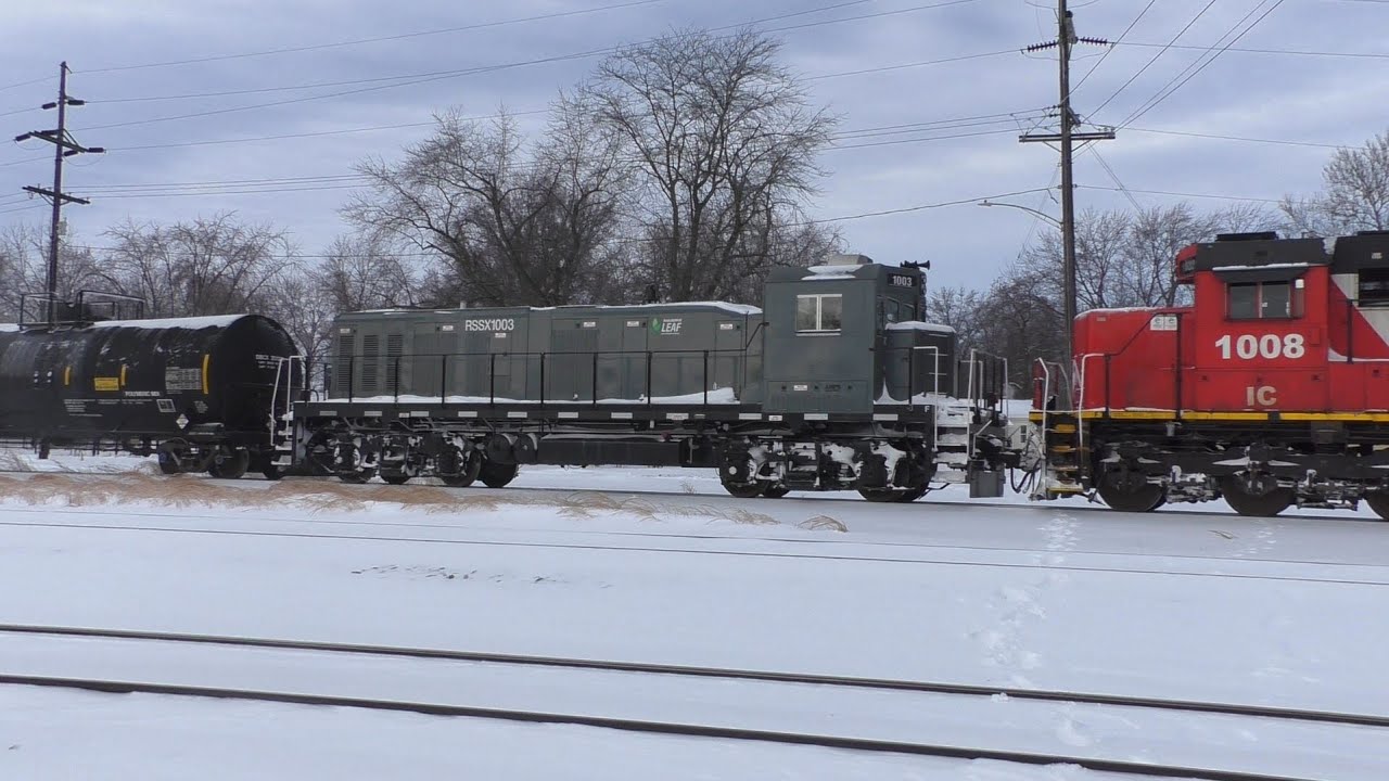 2/4/2022 - RSSX 1003 Railserve LEAF trails on CN A407 - YouTube