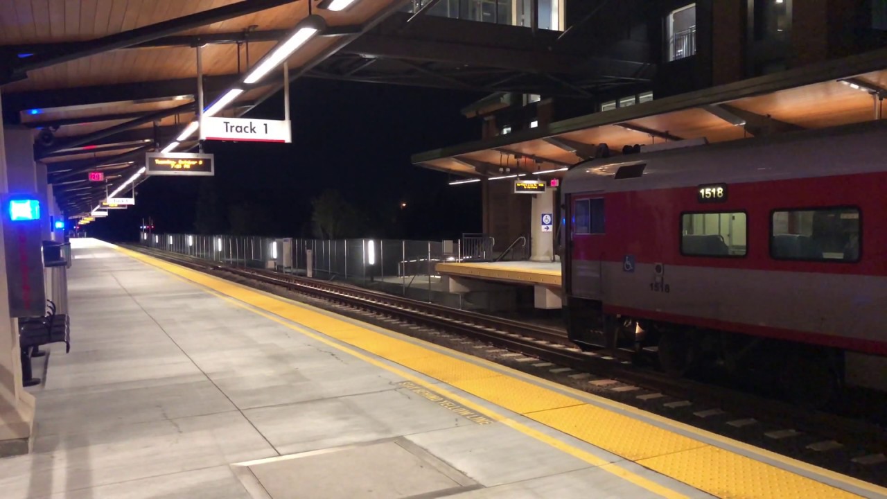 CTrail 4466 @ Wallingford station. 10/8/2019 - YouTube