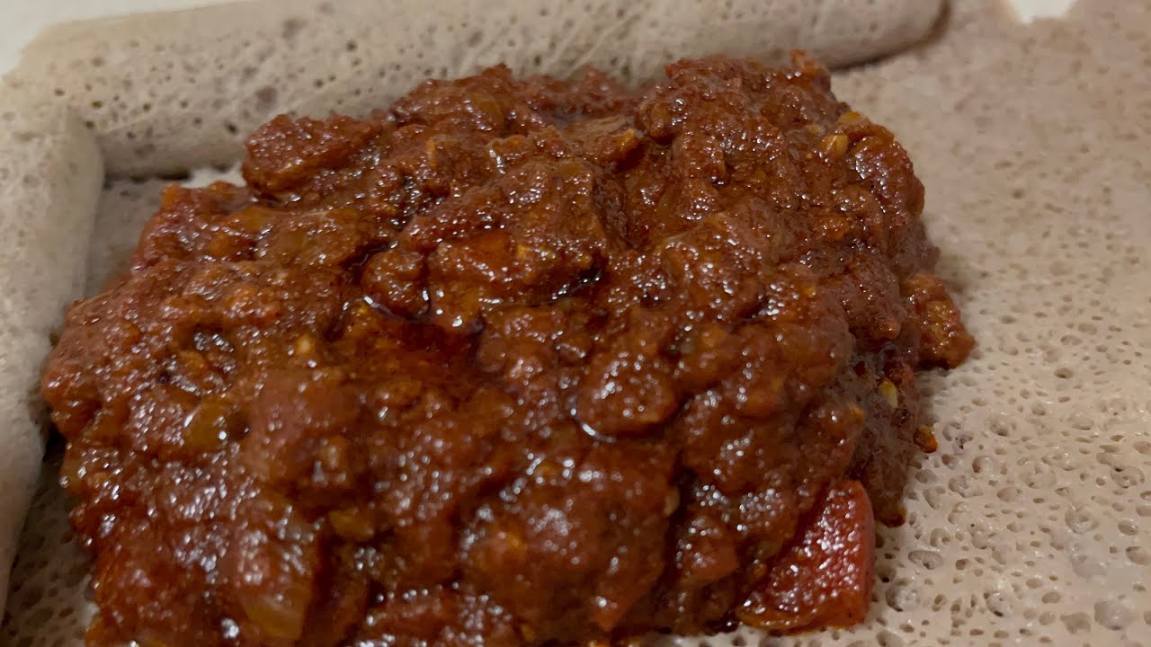 Delicious Ethiopian food beef stew ' key sega wet'----- ጣፋጭ የቀይ ስጋ ወጥ ...