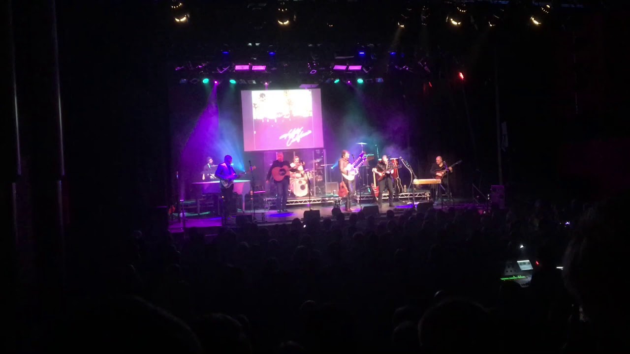 Some clips of Talon, an Eagles tribute band, live at Cannock. - YouTube