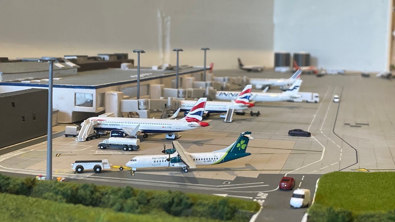 Edinburgh International Airport #5 | 1:400 Scale Model Airport - YouTube