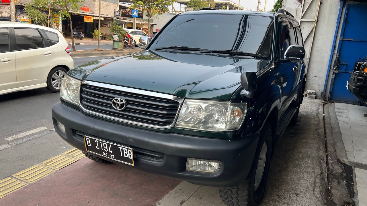 Mercy ML 320 Suzuki New Baleno dan Toyota LC VX 105 di Arjuna Motor ...