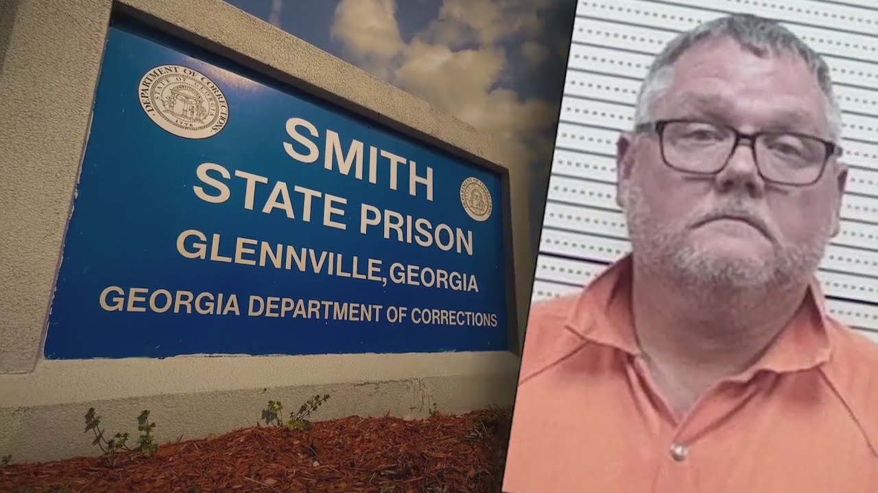 Former warden arrested during smuggling investigation - YouTube