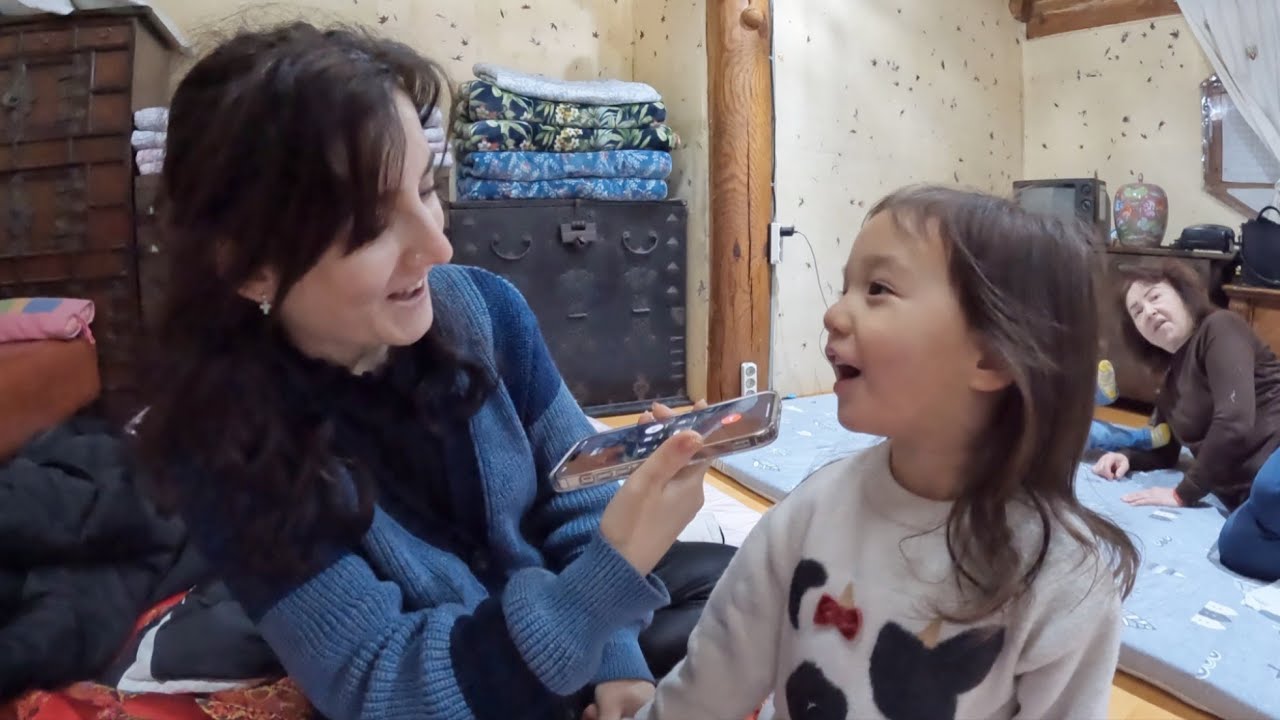 그리스 가족들과 함께하는 첫 한옥 반응은 Youtube