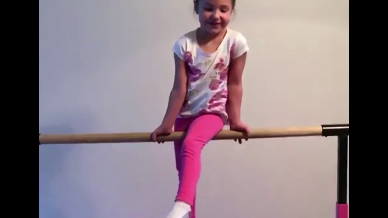 Emma rester bars and rope - YouTube