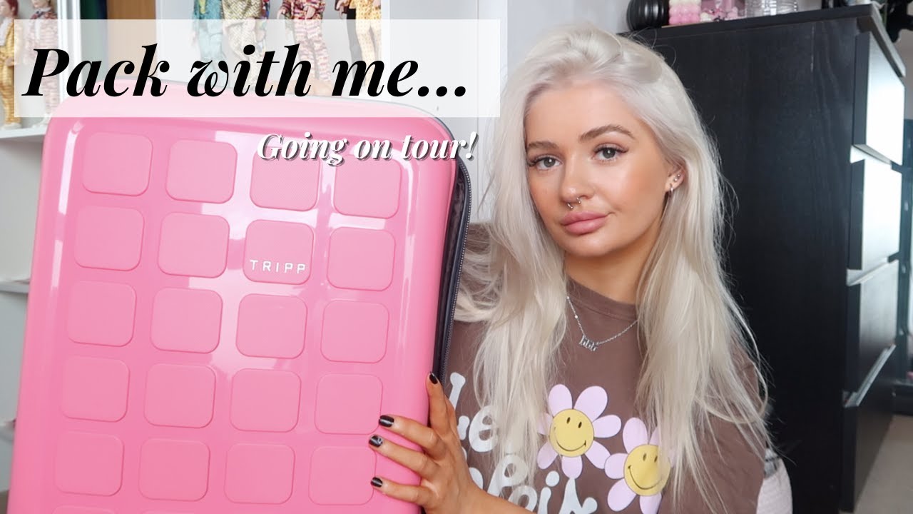 I’M GOING ON A TOUR! PACK WITH ME | Chia - YouTube