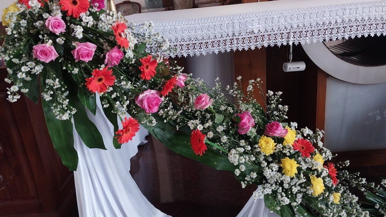 Merangkai Bunga Altar. - YouTube