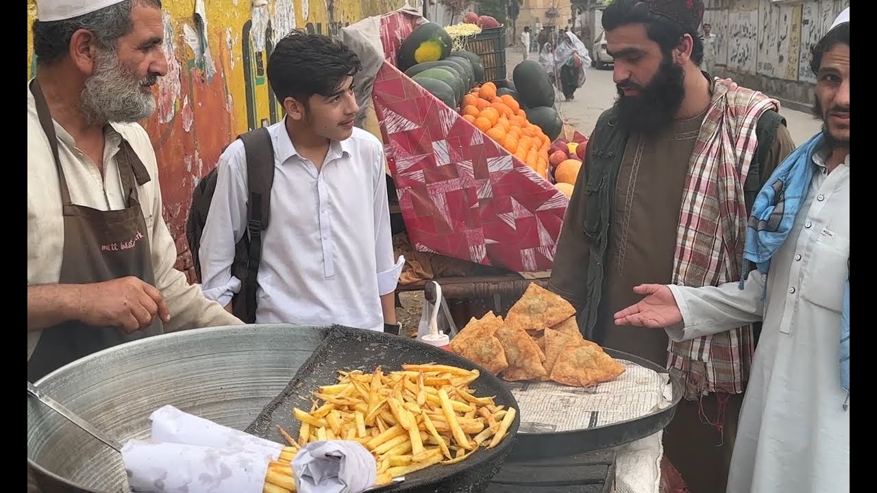 Afghani Burger Roti | Afghanistan Street Food on Roadside | Unseen ...