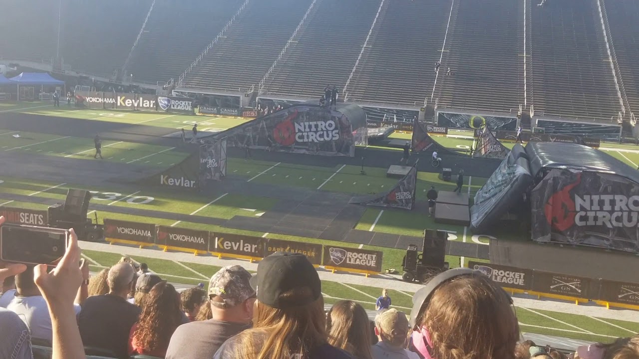 Ronnie Mac Nitro Circus Eugene crash - YouTube