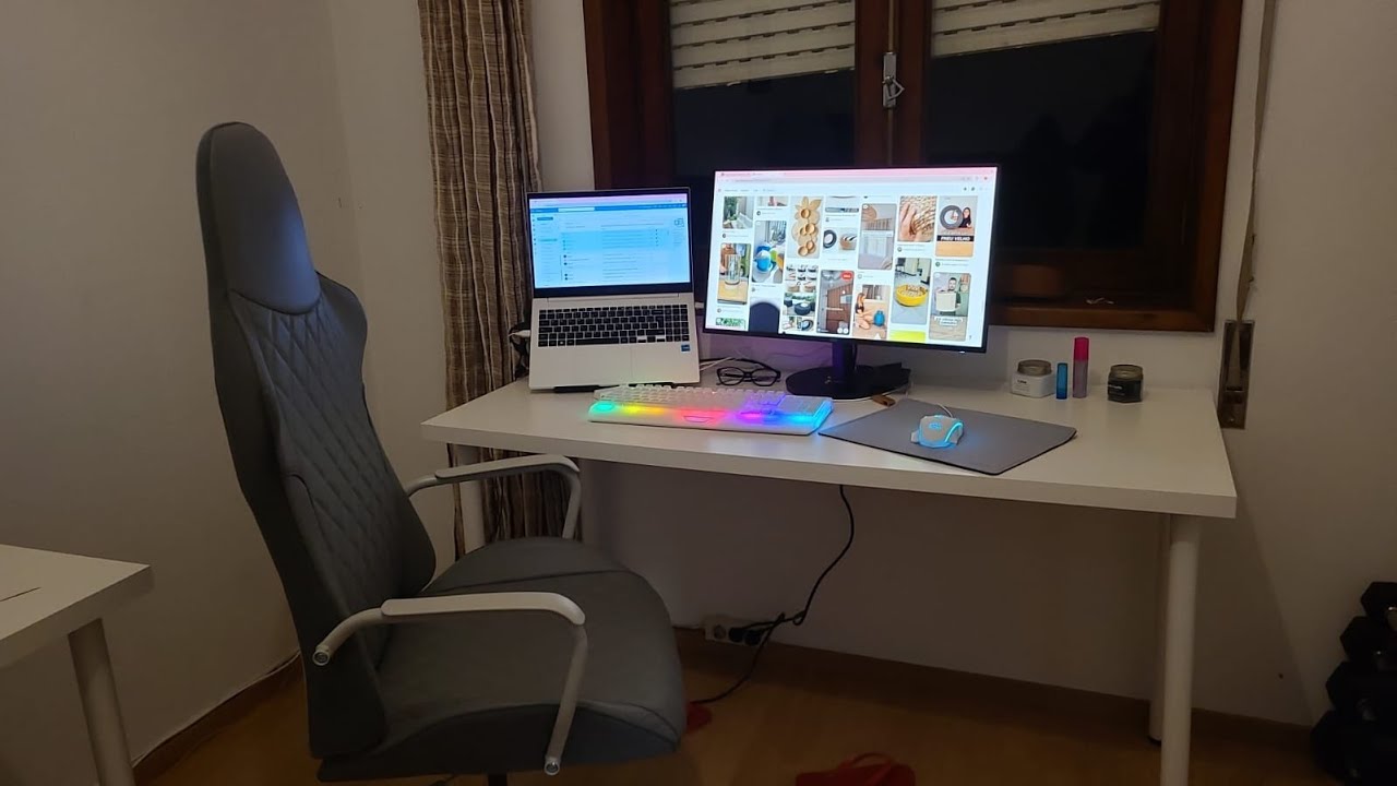 Meu primeiro Setup para eu poder estudar ️ - YouTube