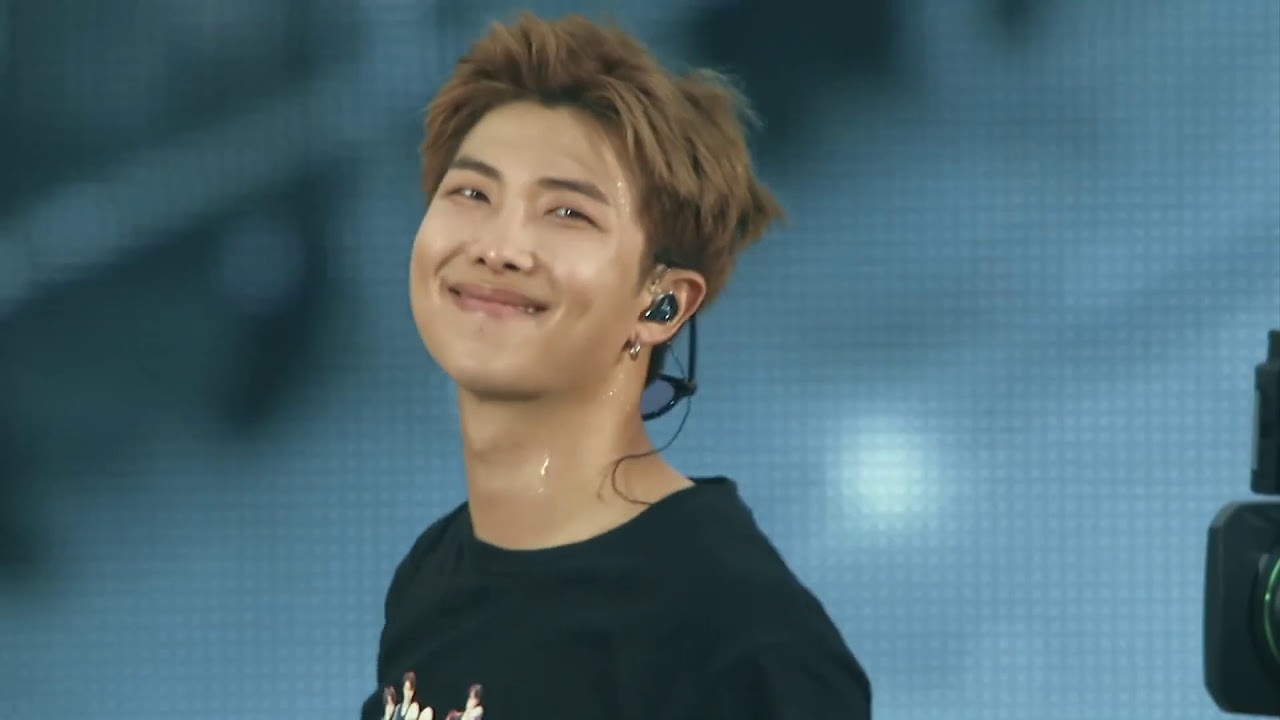 BTS 방탄소년단 'Make It Right feat Lauv' Official MV - YouTube