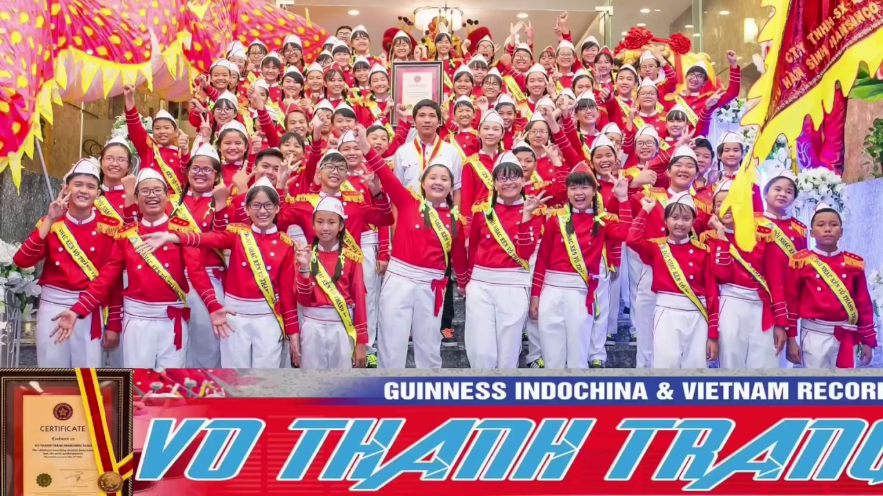Đội nhạc kèn Võ Thành Trang - chúc mừng danh hiệu Guinness Indochina ...