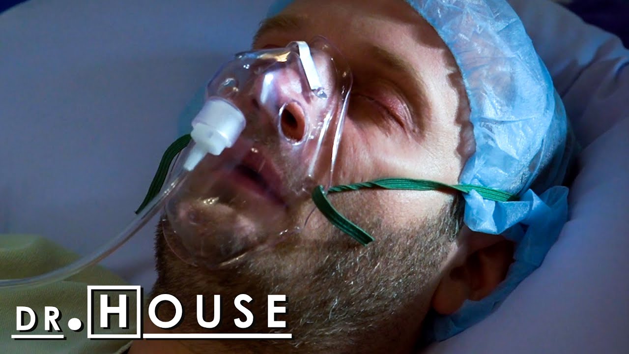 El equipo de House se prepara para una cirugía en casa del paciente ...