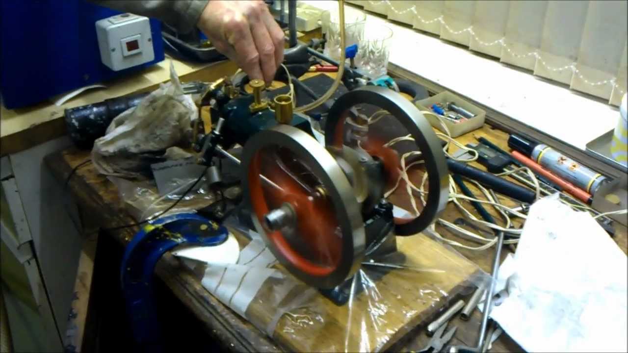 Wyvern Gas Engine 1/6 Scale Running - YouTube