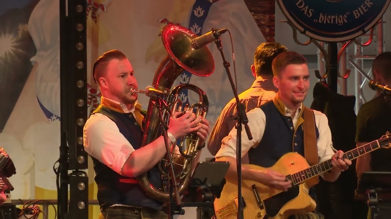 AlpenVorlandPower - Schlittenglocken Polka - YouTube