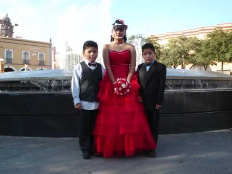 MONIKA SUS XV - YouTube