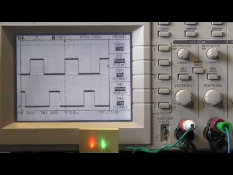 ESP32 example of PWM phase shifted by 180° - YouTube