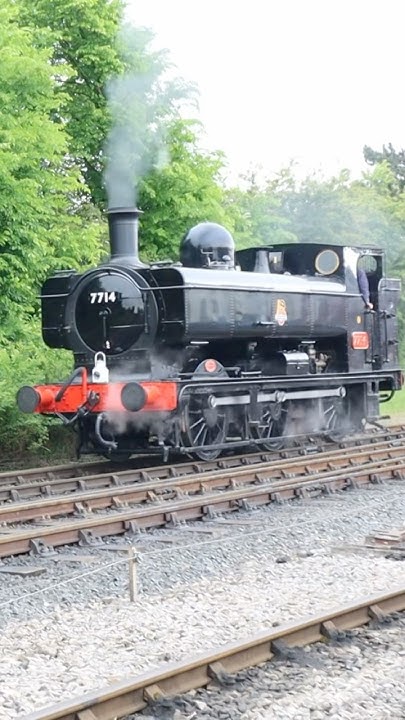 UK Steam - GWR 5700 Class Pannier Tank Engine - YouTube