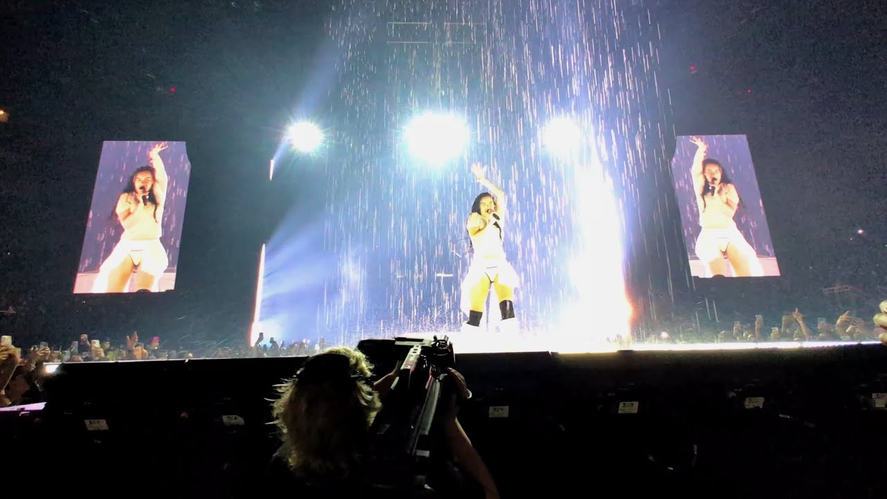 charli xcx - track 10 @ brat tour austin night 2 - YouTube
