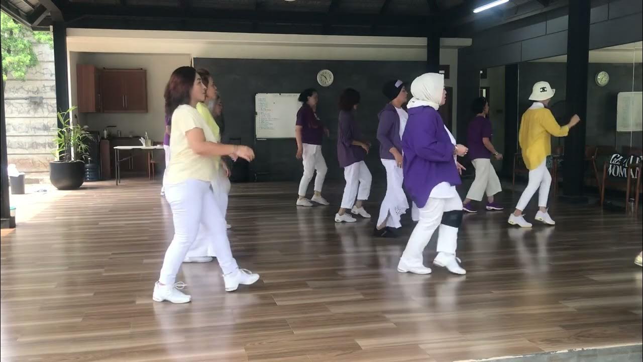 Linedance Bow Chika Wow It (choreographed by Dustin Betts, Cody Flowers & Joey Warren) - YouTube