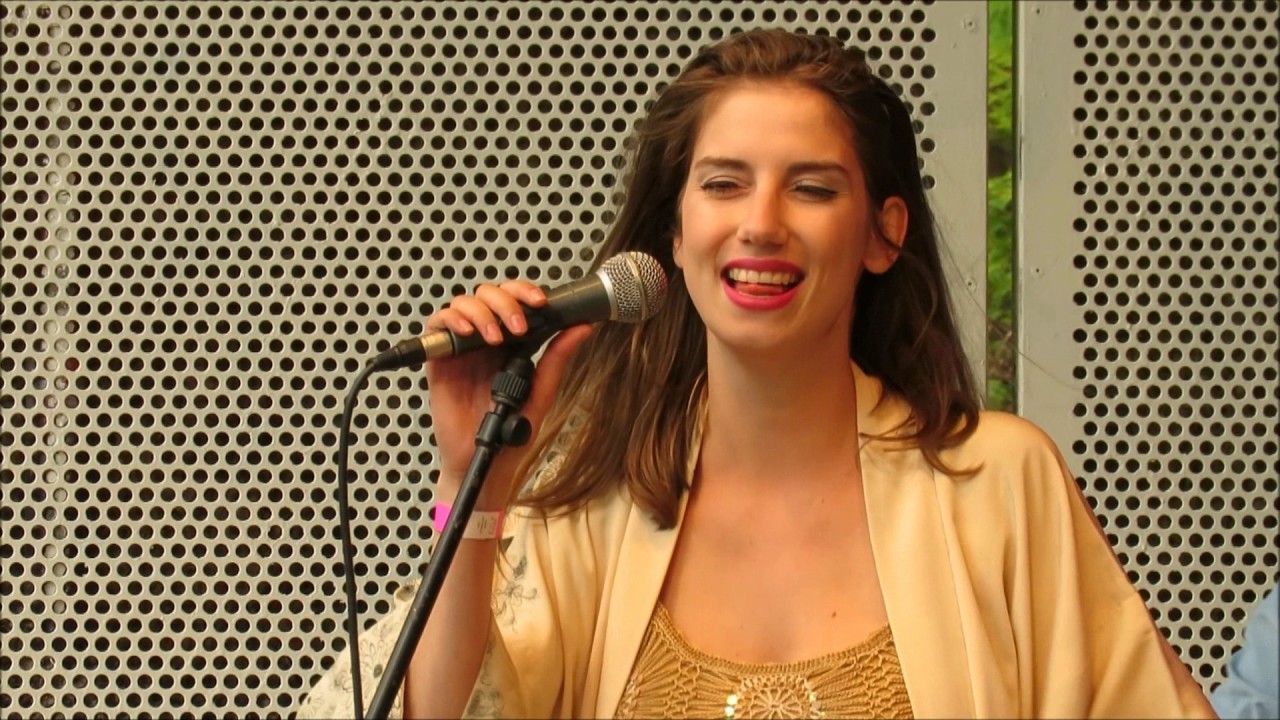 Lady Dandelion, Vondelpark 2017 - YouTube