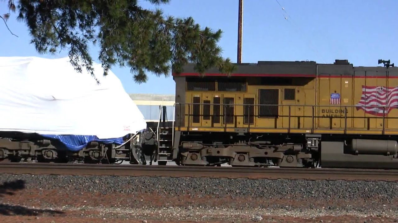 Union Pacific locomotives UP 5464 UP 7394 and UP 8491 leaving Oxnard ...